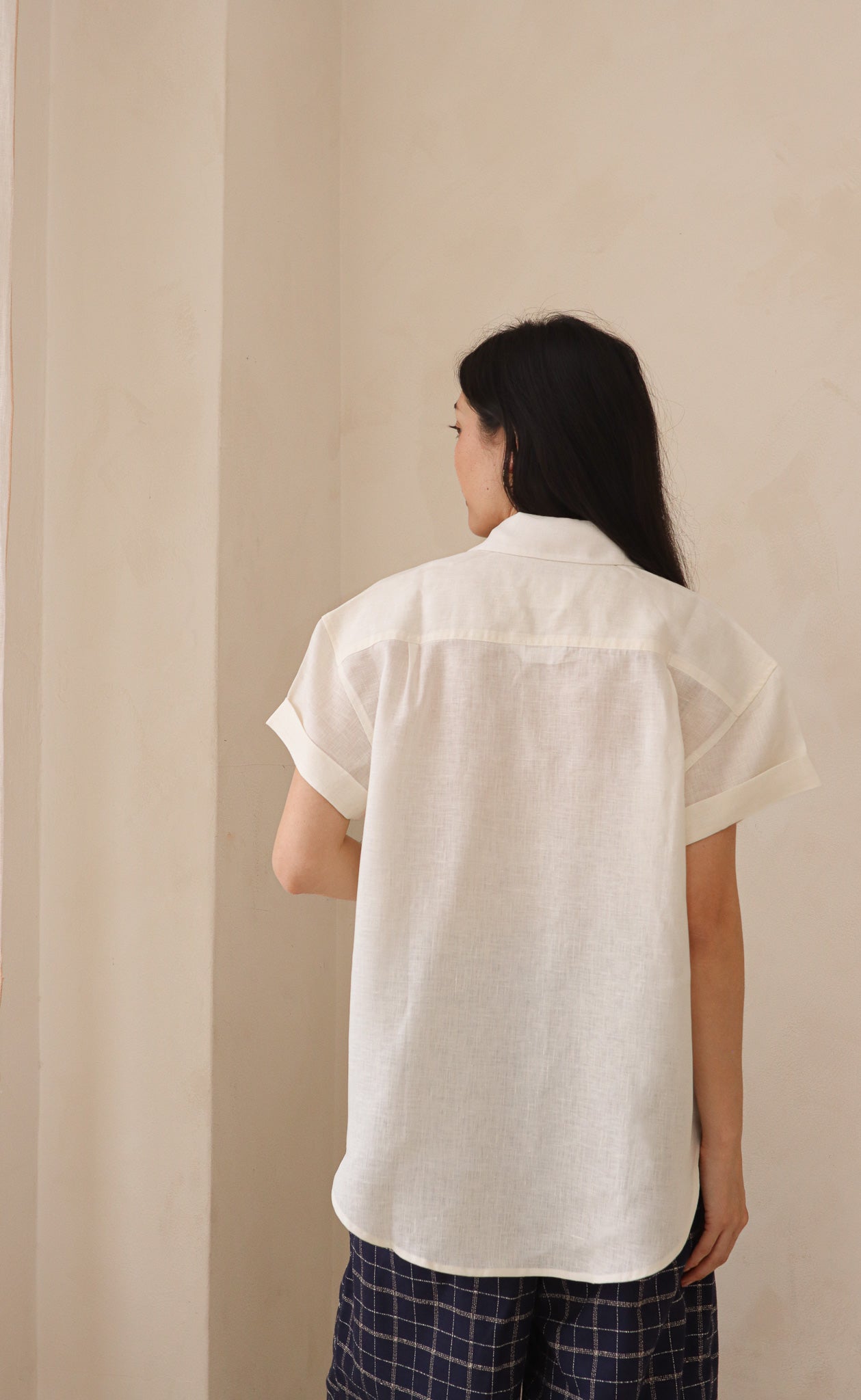 The Friend - Wayward Fit Women's Cream Linen Button-Up shirt – Power Of ...
